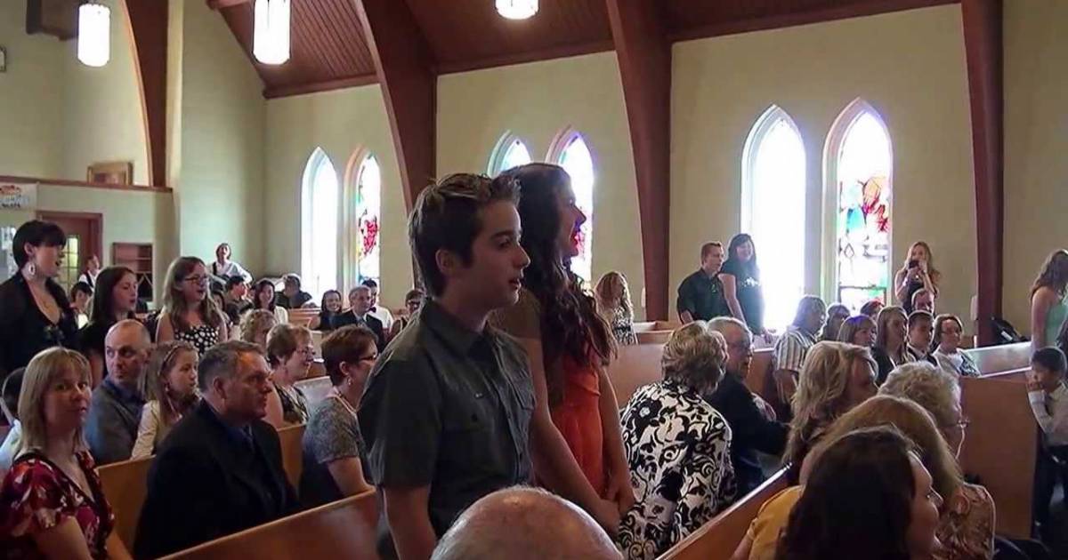 Everybody Was Shocked When Those Kids Interrupted The Wedding. Just ...