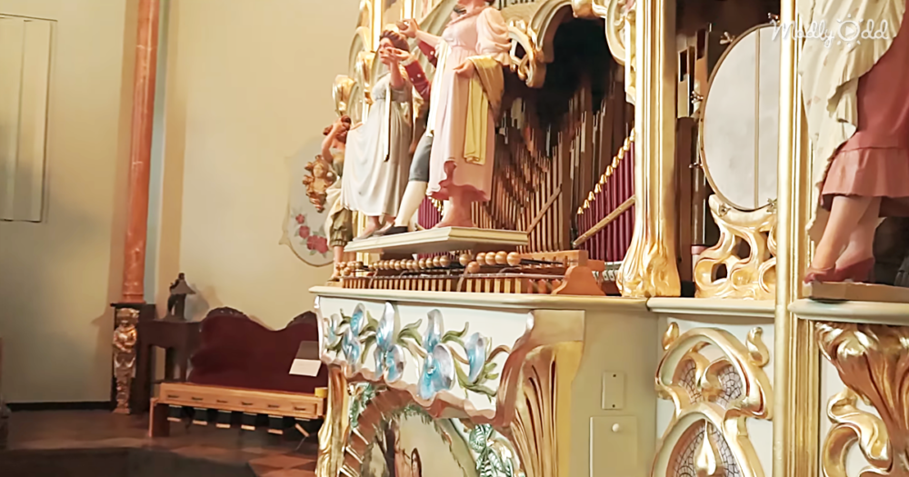 This 1905 Marenghi Organ Is Functioning and Beautiful