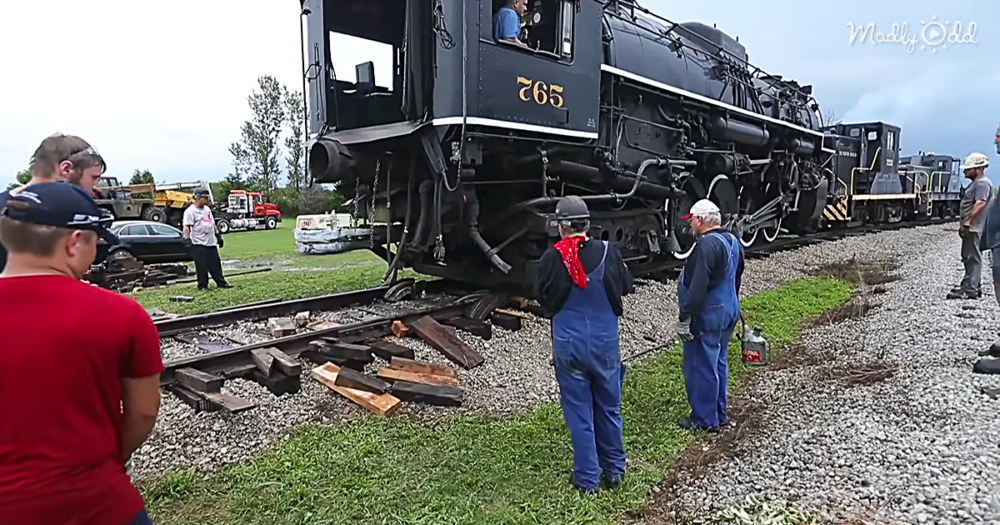 Ever Wonder How They Get A Train Car Back On The Tracks? Here’s How ...
