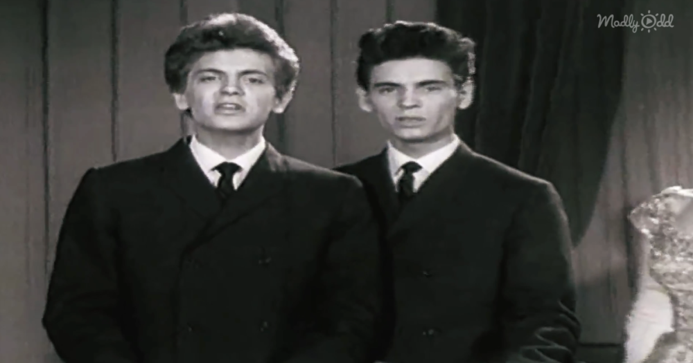The Everly Brothers Singing With The Chordettes By Their Side is PURE ...