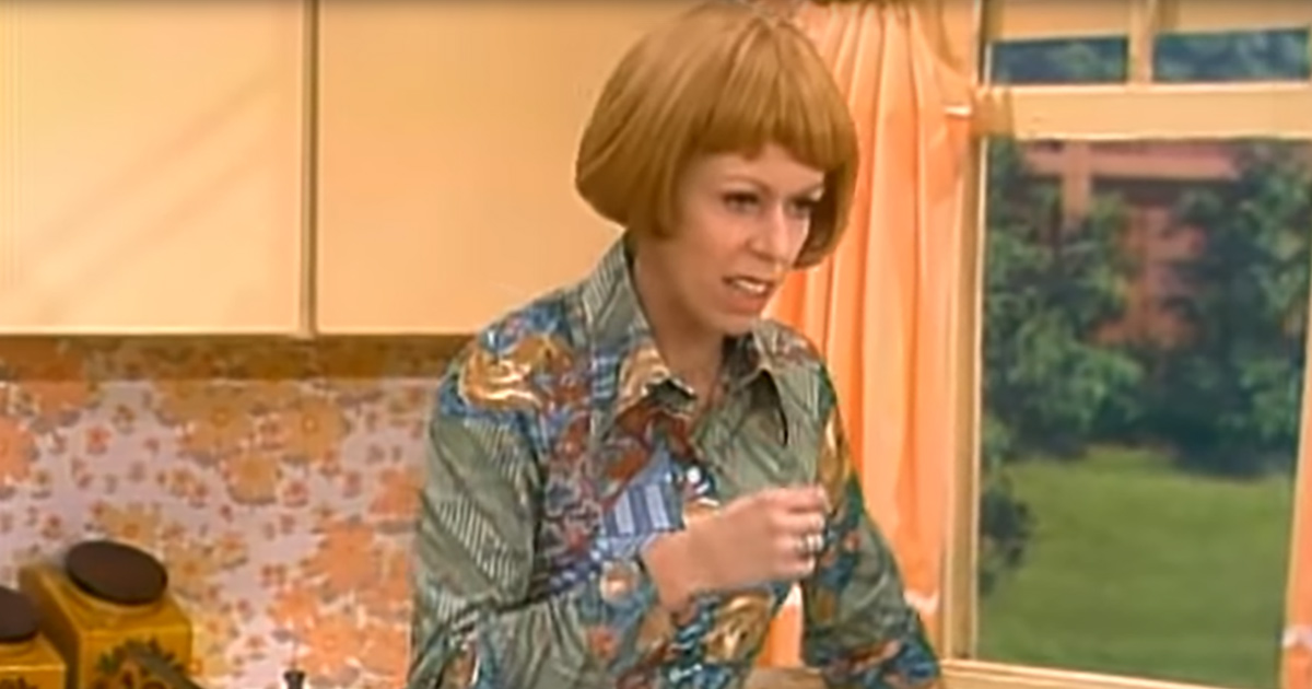 Carol Burnett's 1977 “Kitchen Commercials” Skit Is A Hilarious Trip ...