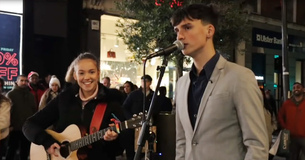 Irish Duo’s Elvis Duet Is An Open-Air Show That’ll Give You Chills ...