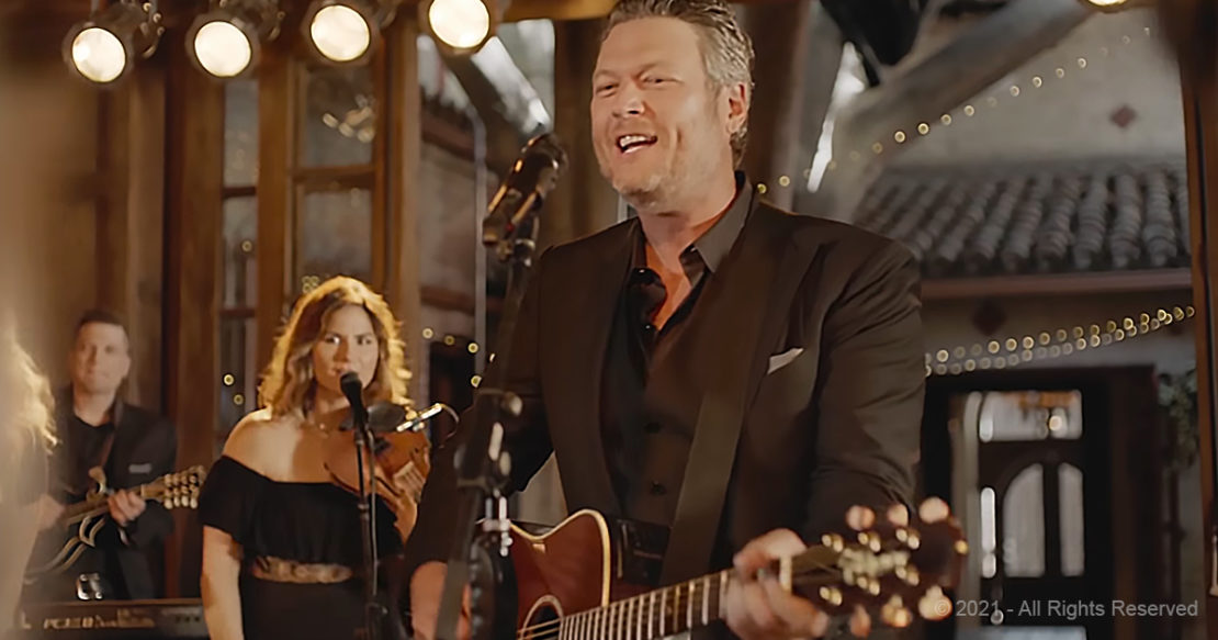 Blake Shelton Makes Fans Fall in Love With Charming “I’ll Name The Dogs ...