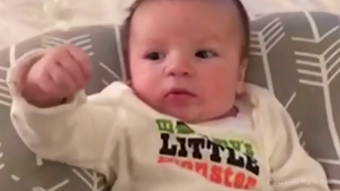 Nurse Puts Dying Baby Next to Her Twin, This ‘Hug’ Results in a Miracle ...
