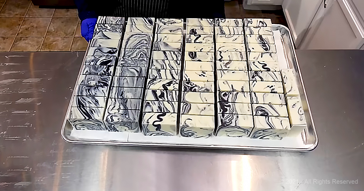 How to make beautiful marbled soap