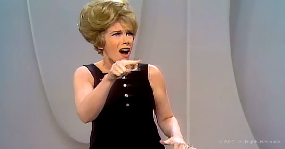 Joan Rivers’ vintage comedy routine is just dynamite