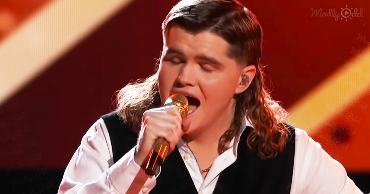 Kenzie Wheeler sings 'He Stopped Loving Her Today' on The Voice