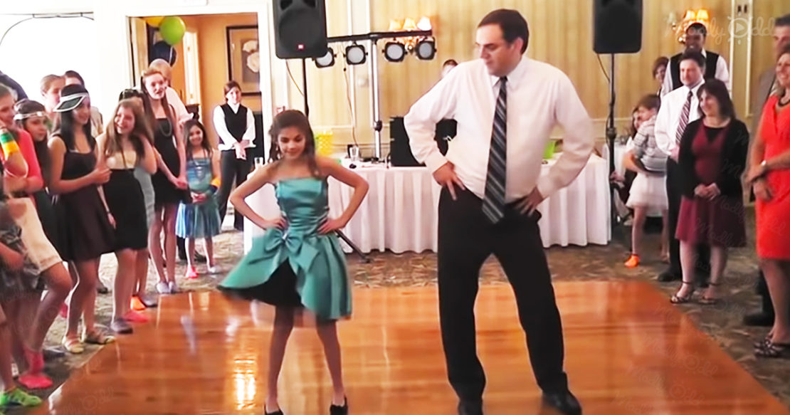 Dad and adorable daughter show off their amazingly choreographed dance ...