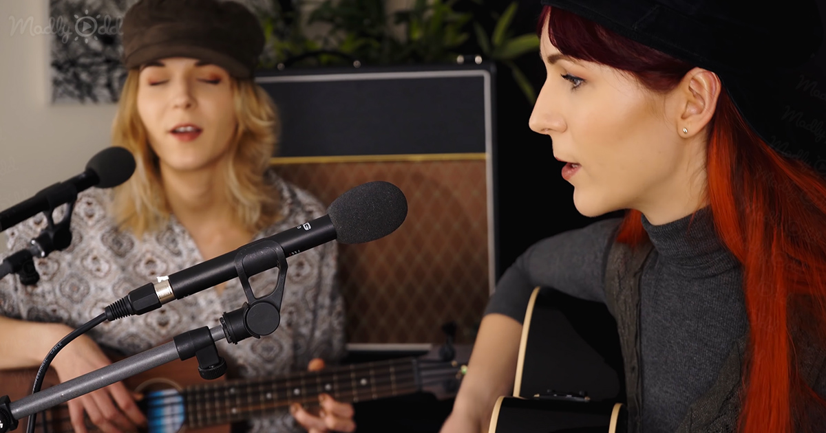 Extraordinary MonaLisa Twins sings the iconic song “Sound Of Silence ...