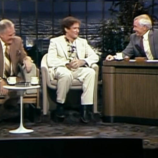 Robin Williams and Johnny Carson are hilarious in this ‘Tonight Show ...
