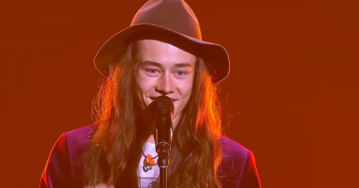 Conor Smith sings Bruce Springsteen’s ‘I’m On Fire’ like a boss