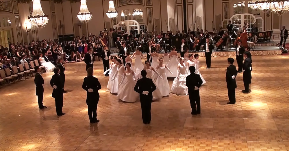 16 couples perform complex synchronized Viennese Waltz no one will ...