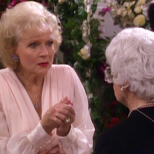 Betty White’s funniest ‘Golden Girls’ moments as Rose Nylund – Madly Odd!