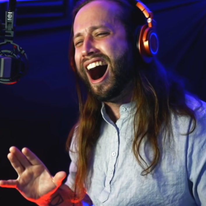 Metal singer covers 'My Heart Will Go On' in epic performance