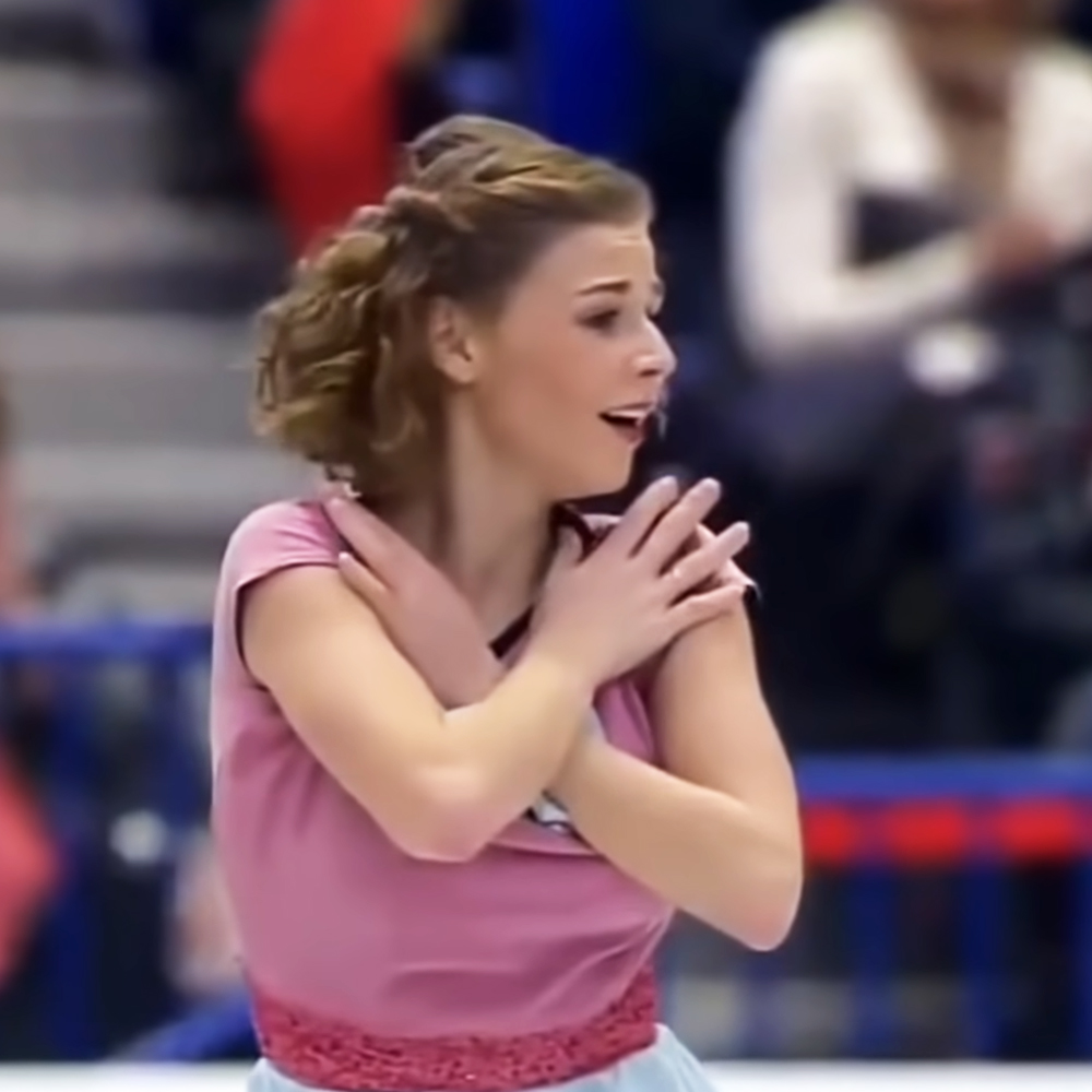 Jaw-dropping costume changes in figure skating routines look like magic