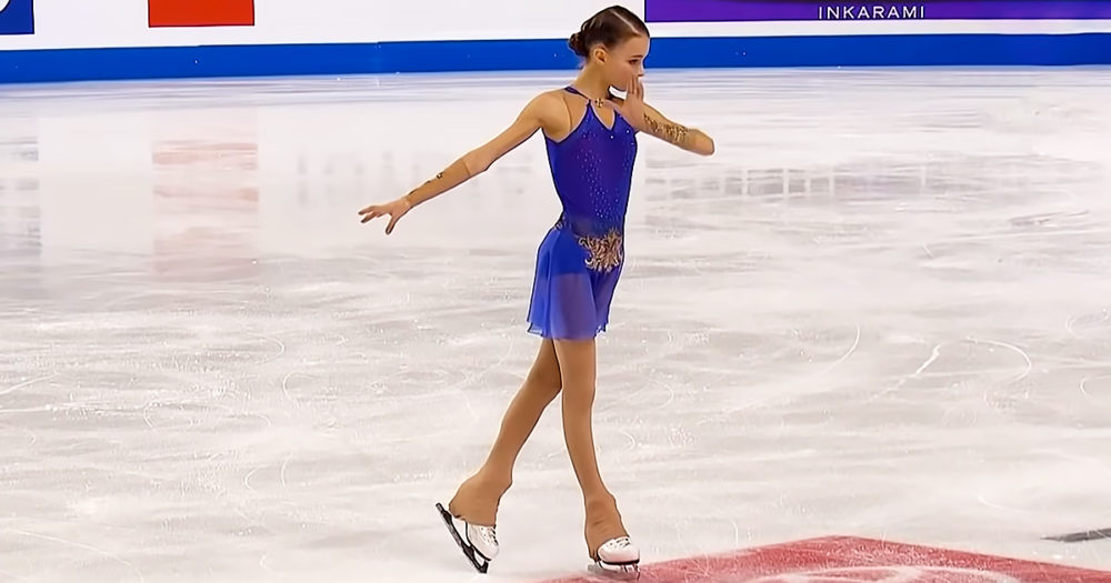 Jaw-dropping costume changes in figure skating routines look like magic ...