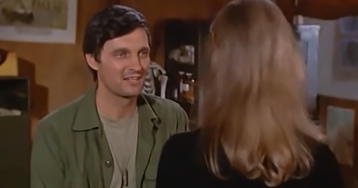 Hawkeye’s funniest one-liners and comebacks in ‘MASH’ – Madly Odd!