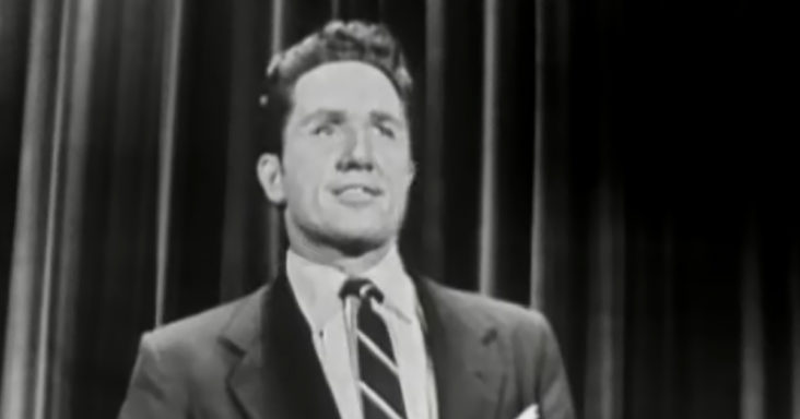 John Raitt dazzles with performance of "You'll Never Walk Alone" on ...