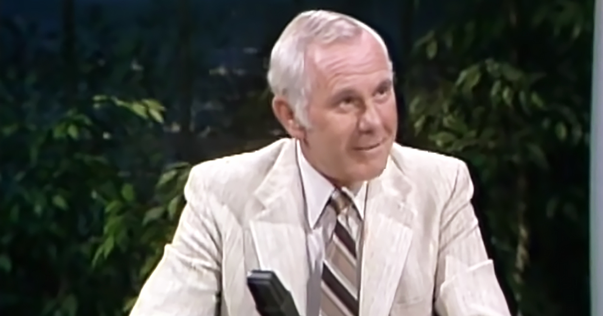 Jason Bateman gets Johnny Carson up to speed on dating lingo on ‘The ...