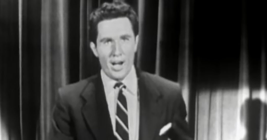 John Raitt dazzles with performance of "You'll Never Walk Alone" on ...