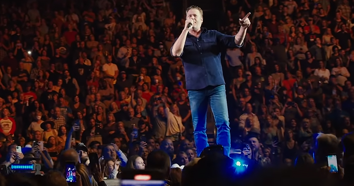 The Heartwarming Performance of a Lifetime: Blake Shelton and the Boy ...