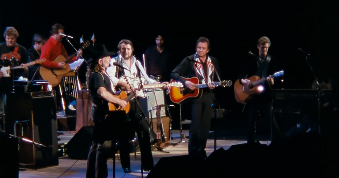 The Highwaymen perform "Highwayman" to packed auditorium