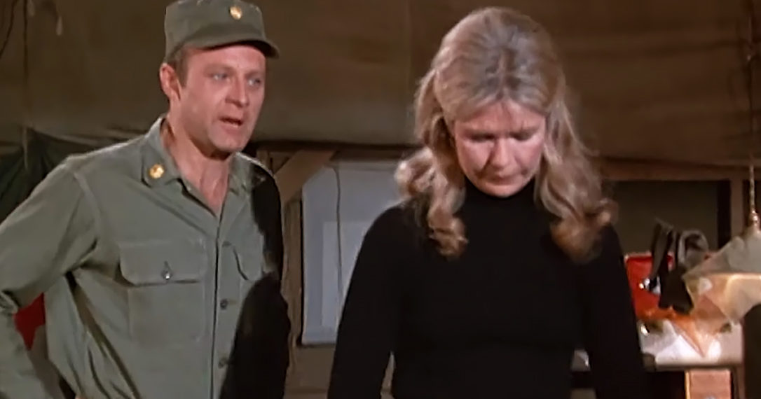 ‘MASH’ montage featuring the best of Frank and Hot Lips – Madly Odd!