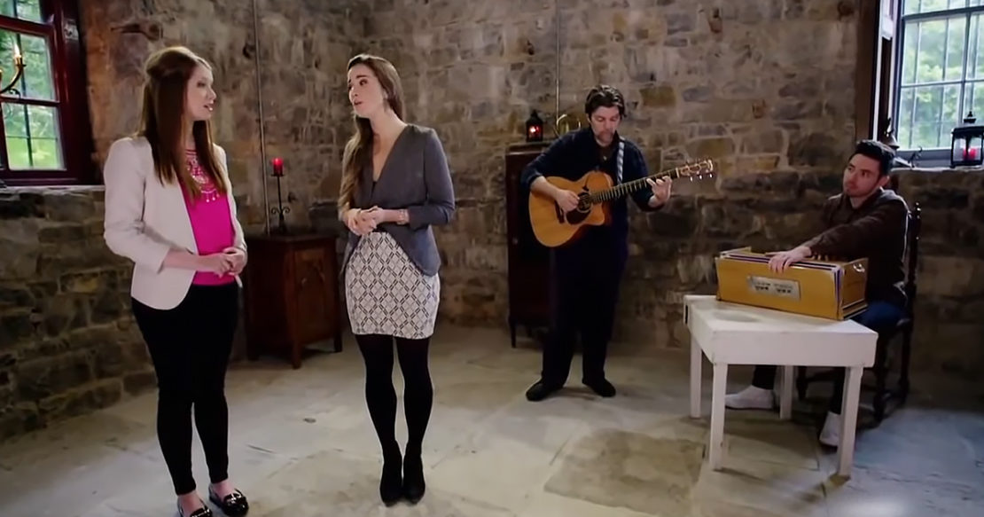 Women sing jawdropping duet of traditional Irish song “Eleanor na Run ...