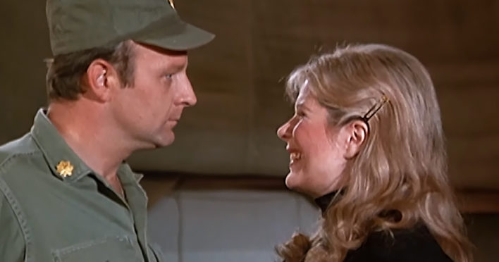 ‘MASH’ montage featuring the best of Frank and Hot Lips – Madly Odd!