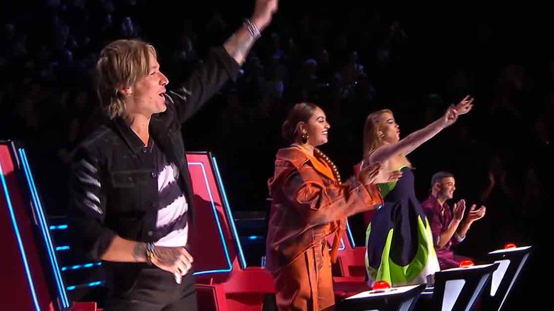 "Barbie & Ken" dancing couple melt hearts with their adorable routine