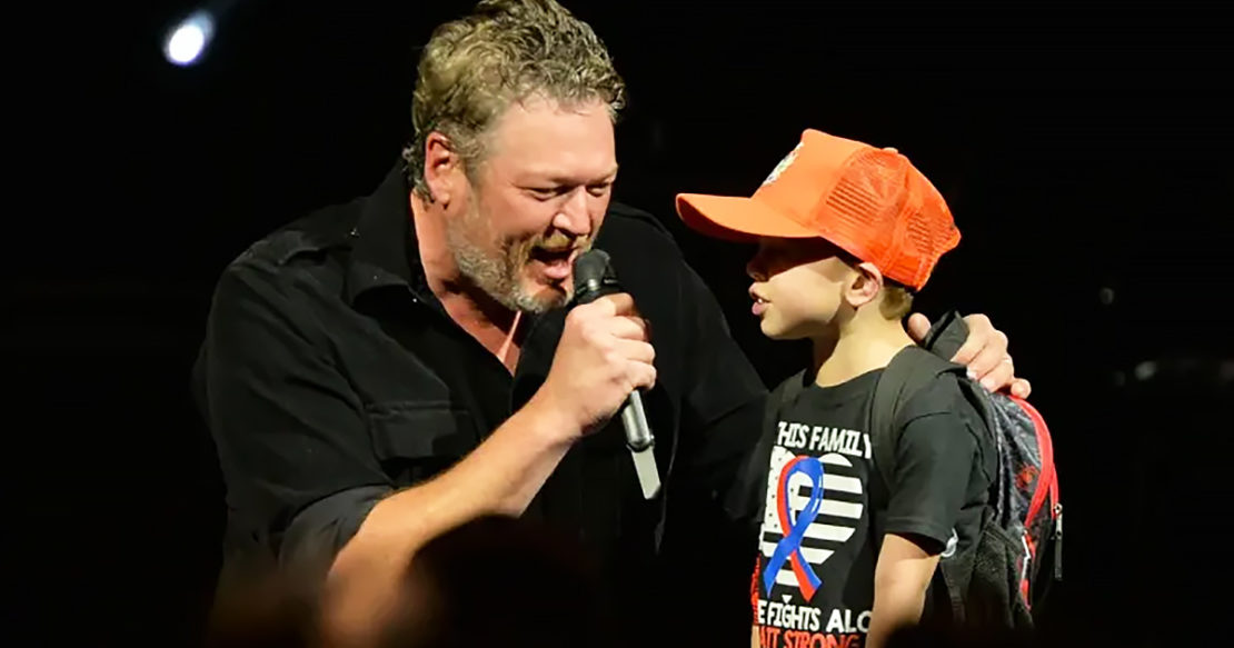 Blake Shelton sings “God’s Country” duet with Six-year-old awaiting ...