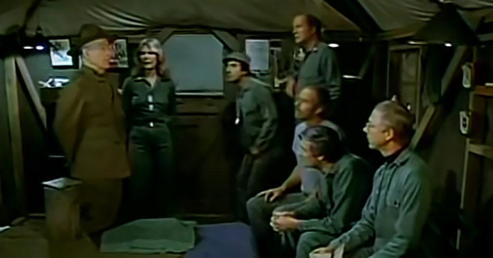Emotional ‘MASH’ scene as the Colonel salutes his fallen friends ...