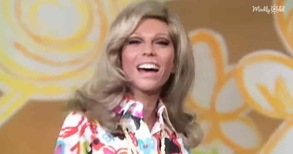 Historic 60s icon Nancy Sinatra performs “Sock It to Me Sunshine ...