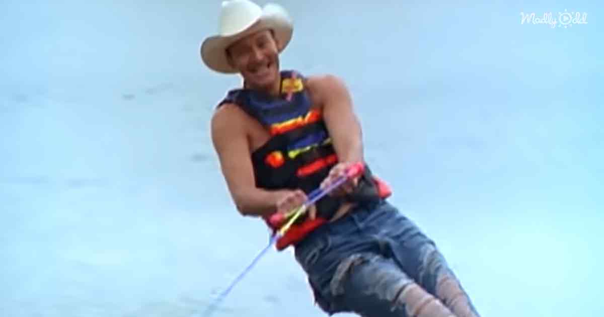 Ain’t nothing better than Alan Jackson singing “Chattahoochee” – Madly Odd!