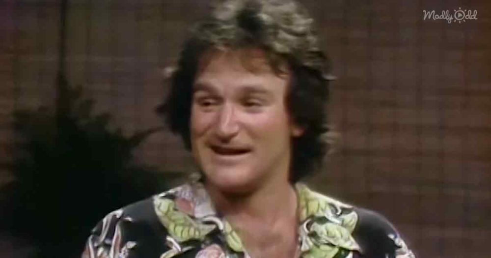 Classic 1979 Robin Williams shows off his Popeye voice to Dick Cavett ...