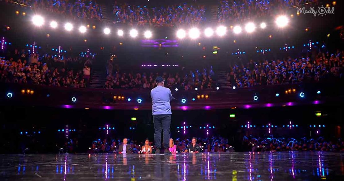 Maxwell Thorpe knocks judges off their feet with his incredible voice
