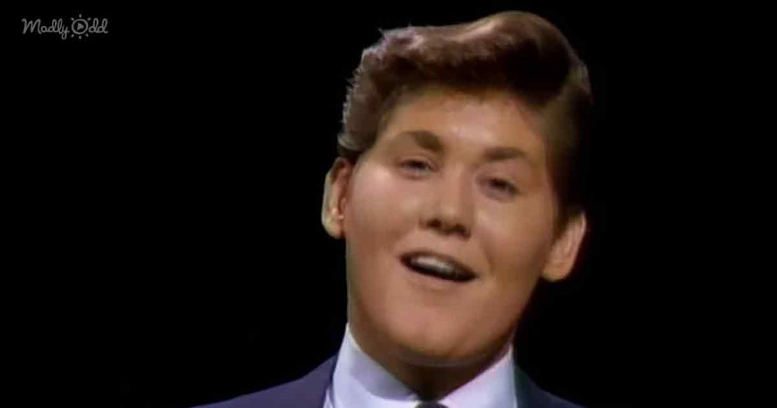 Young Wayne Newton’s stirring patriotic and religious medley on ...