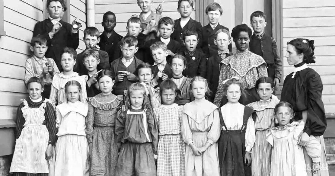 Rare revealing photos from the 1800s – Madly Odd!