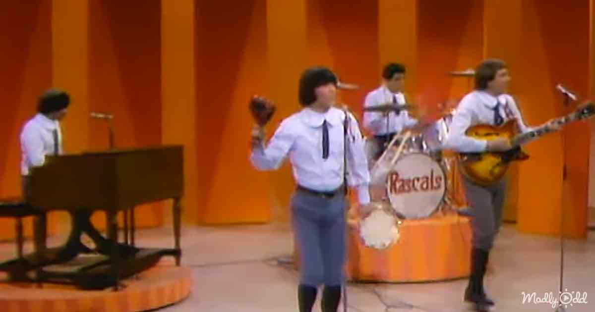 1966 ‘Young Rascals’ rock ‘Sullivan’ with No. 1 hit ‘Good Lovin ...