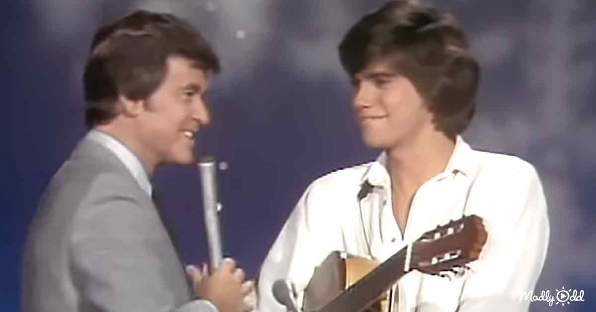 Dick Clark talks with teen idol Robby Benson on 1979 ‘American Bandstand’