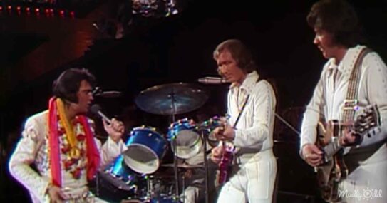 Elvis brings the power to his live performance in Hawaii – Madly Odd!