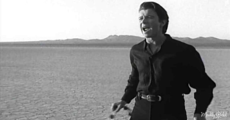 Remembering the 90s with Rick Astley’s emotional ballad ‘The Ones You ...