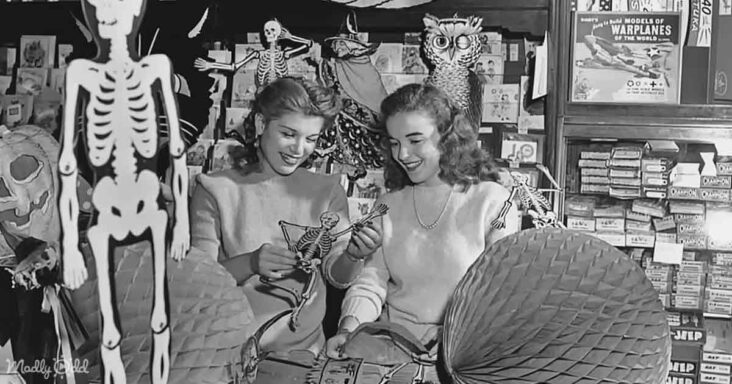 A fun look back at Halloween in the 50s, 60s, 70s, and 80s – Madly Odd!