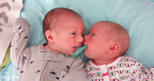 Newborn Twins Battle Over A Pacifier With Adorably Funny Results ...