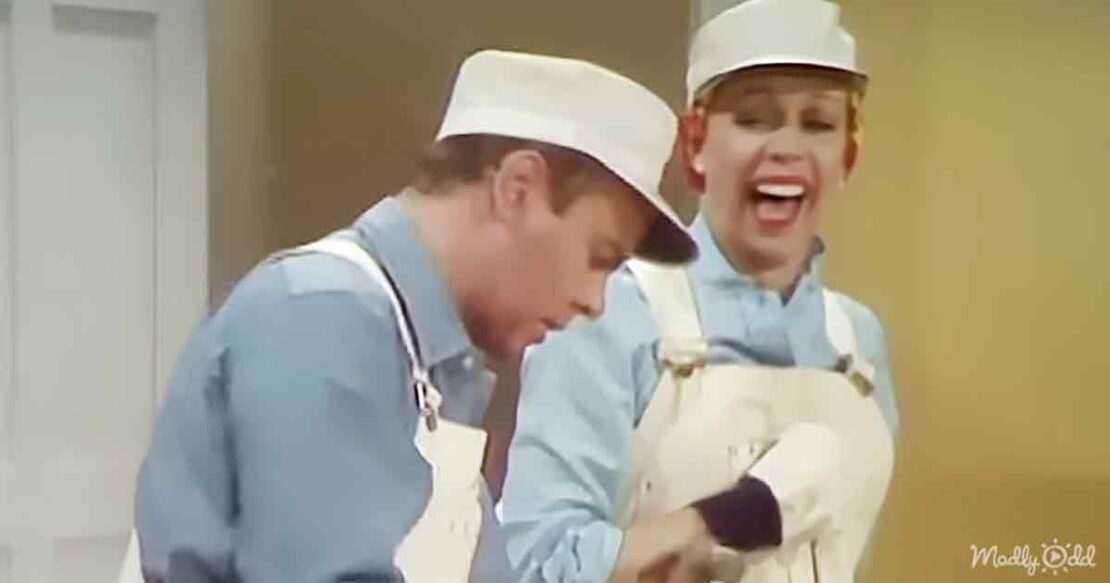 Absolute laughter explosion — Carol Burnett and Tim Conway redefine ...
