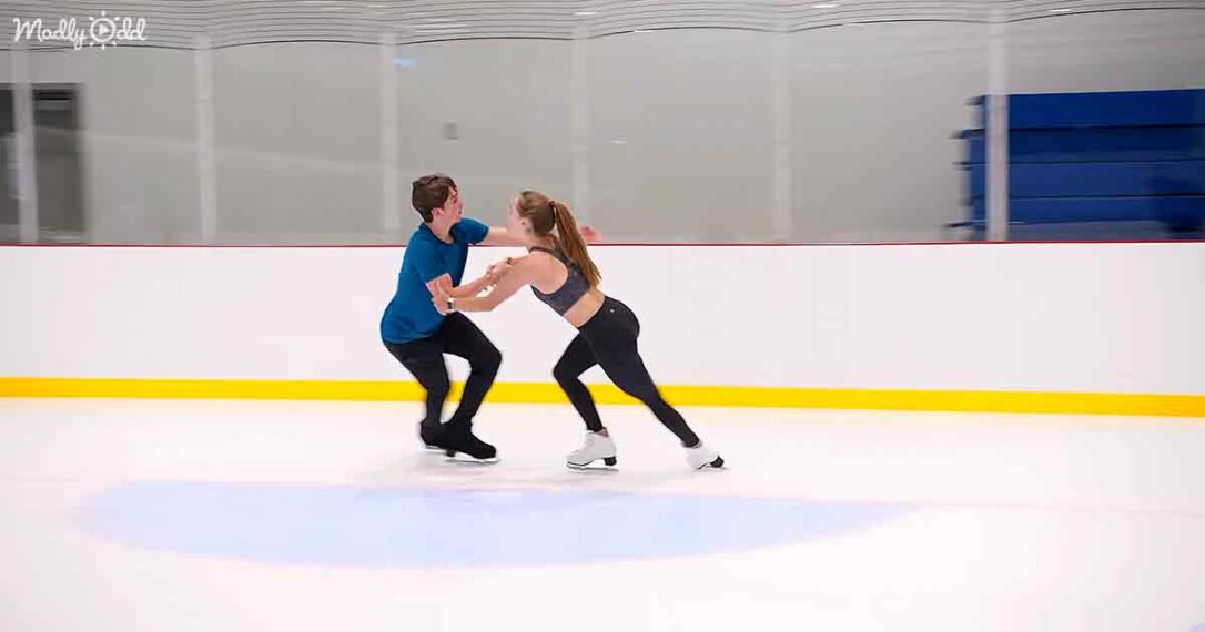 Two teen skaters move as one in dramatic ice duet – Madly Odd!