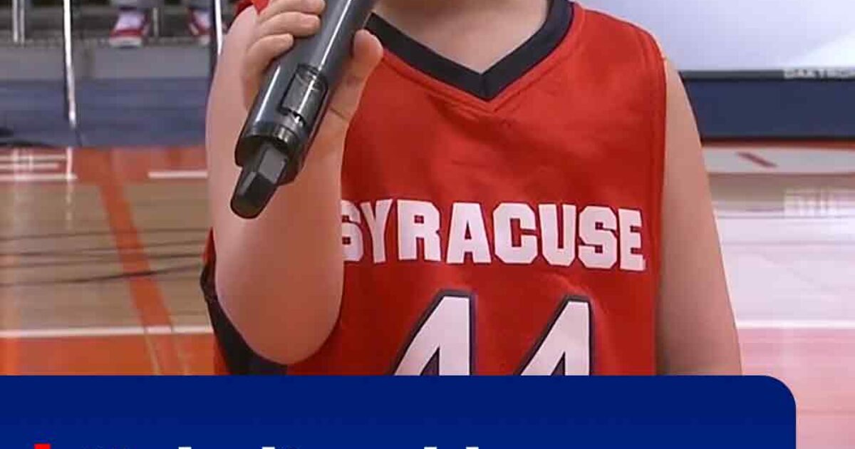 Unbelievable 3-year-old National Anthem singer
