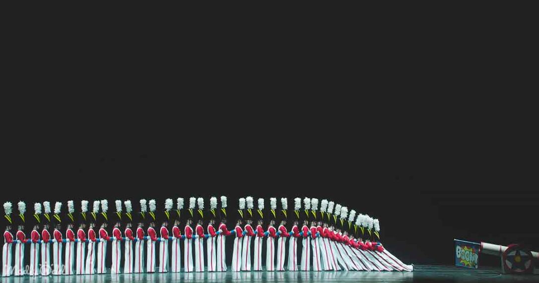 Secrets of The Rockettes’ Legendary “Wooden Soldier Fall” – Madly Odd!