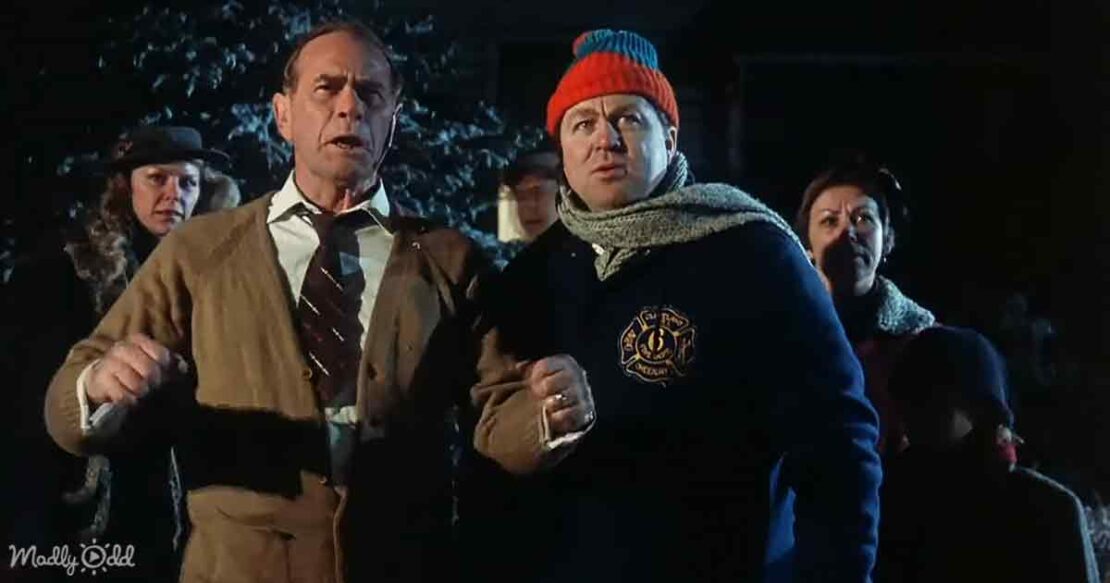 The hilariously heartwarming “Leg Lamp” scene from ‘A Christmas Story’