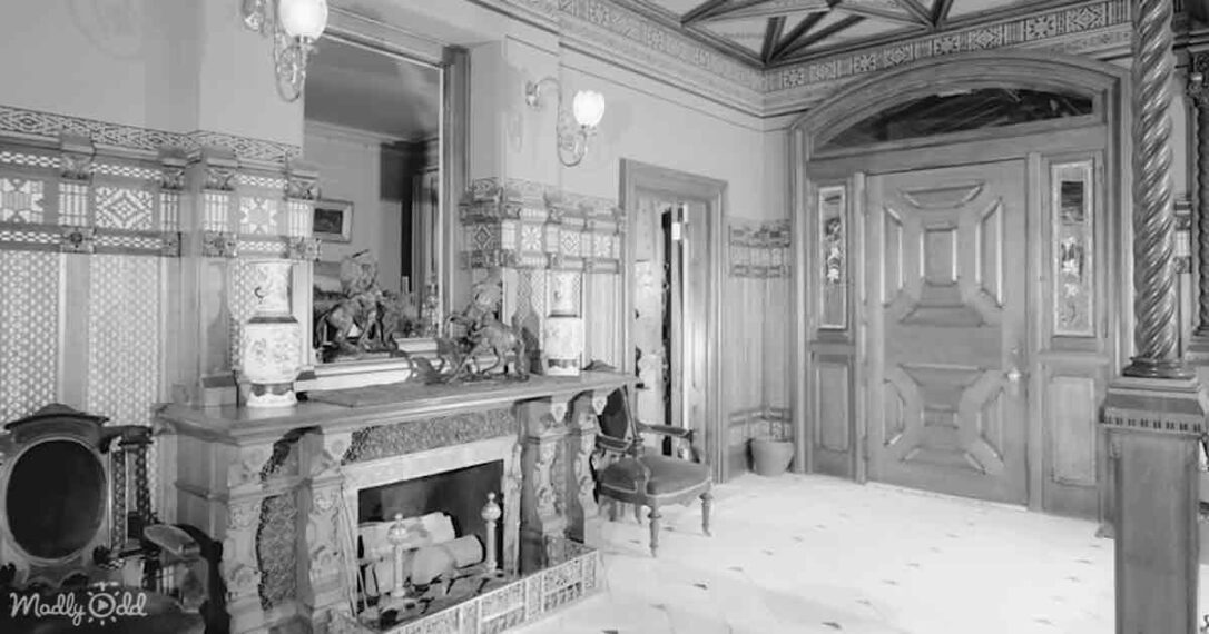 What Happened to Mark Twain’s House? – Madly Odd!